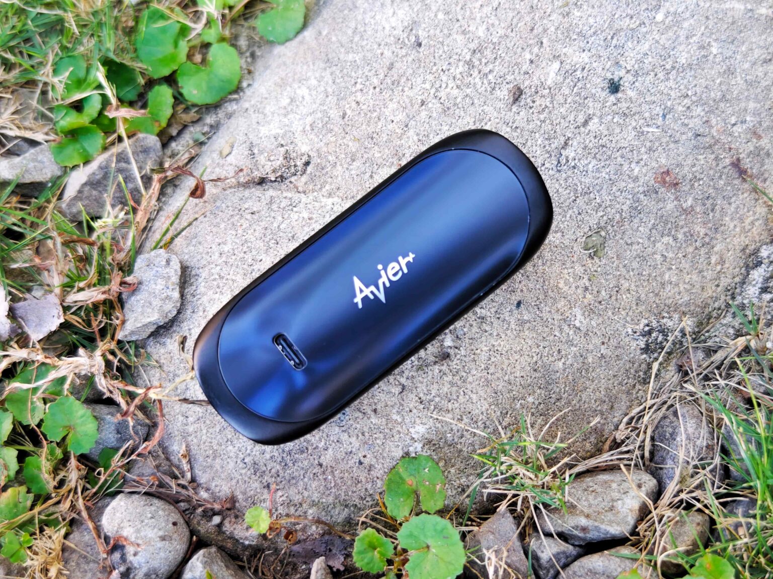 Avier AAL String S 半入耳式藍牙耳機開箱 - 純粹音樂、極致享受的小巧耳機 - 科技生活 - teXch