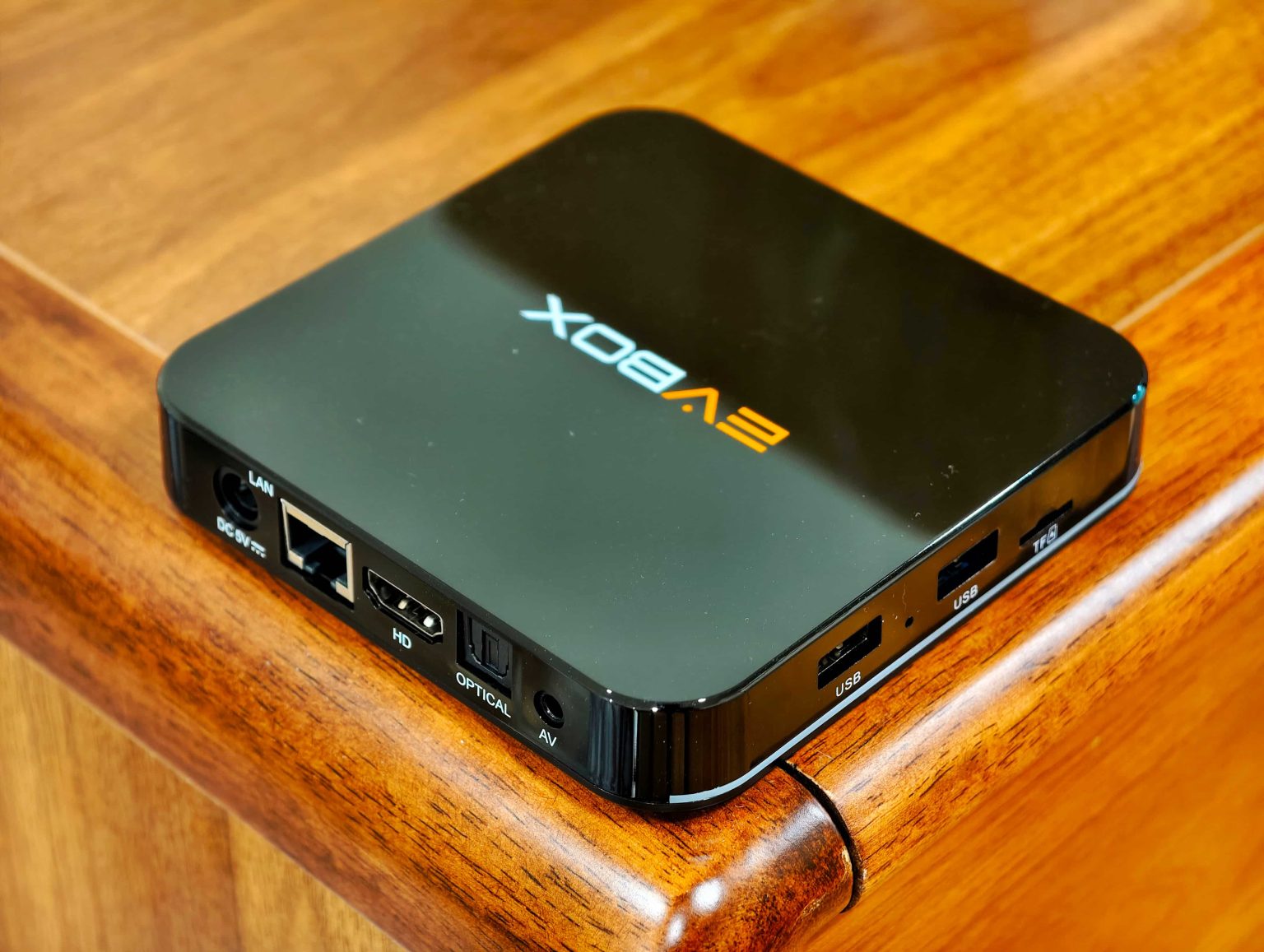 電視盒推薦「 EVBOX 11 Max 」，長期使用心得開箱分享 - 對比市面上電視盒有哪些優勢？ - 科技生活 - teXch